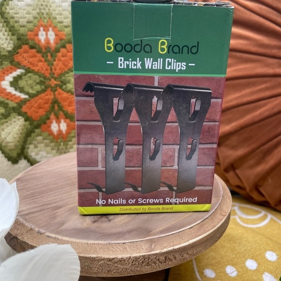Booda Brand | Wall Decor | Booda Brand Brick Wall Clips 24 In Box ...